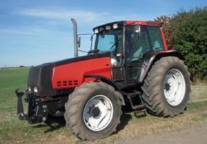 VALTRA VALMET 8200 TRACTOR Service Repair Manual - SERVICE REPAIR MANUAL